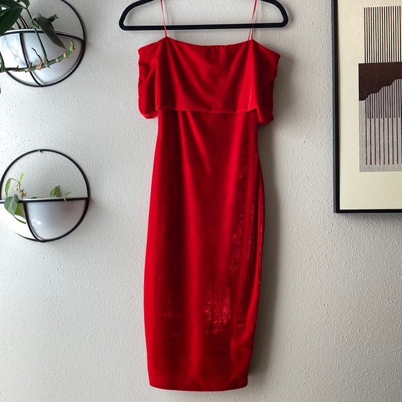 Gianni Bini | Dresses | Gianni Bini Red Velvet Off The Shoulder Midi ...